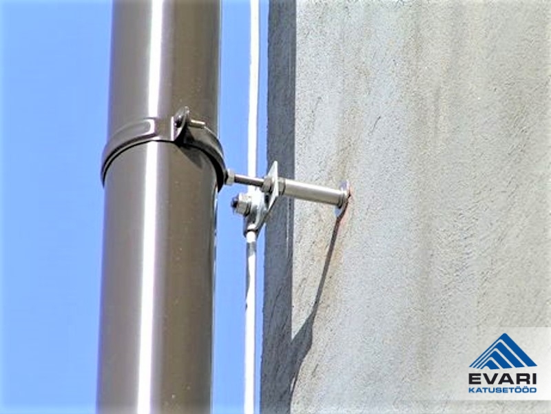 Vihmaveetoru kinnitus seinale • OÜ Evari Ehitus