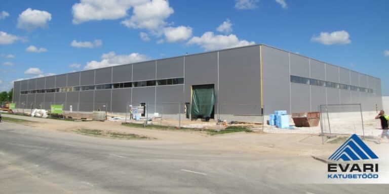 PVC kattega katus Kroonpress trükikojal Tartus - OÜ Evari Ehitus